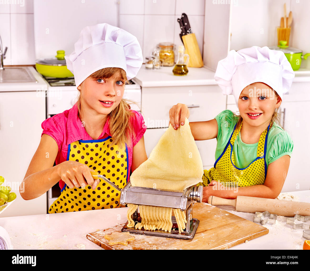 Children making pasta hi-res stock photography and images - Alamy