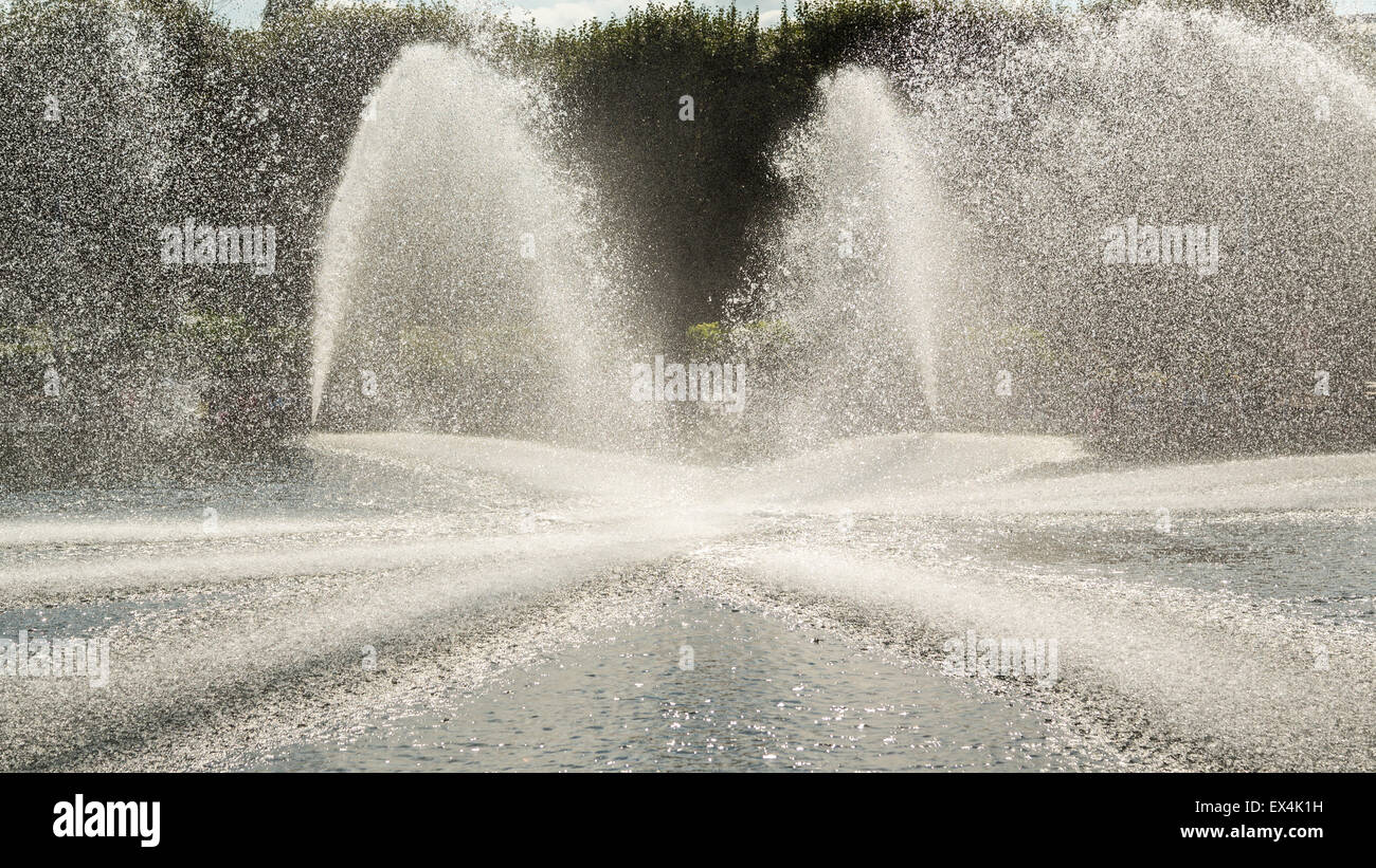 Water gushing hi-res stock photography and images - Alamy