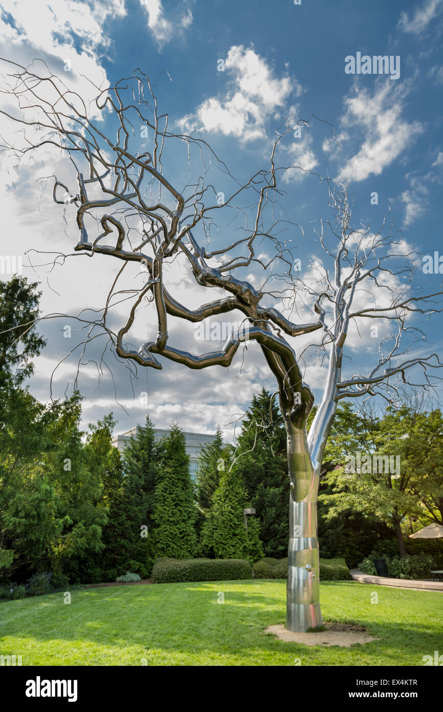 Metal Tree Sculpture High Resolution Stock Photography and Images - Alamy