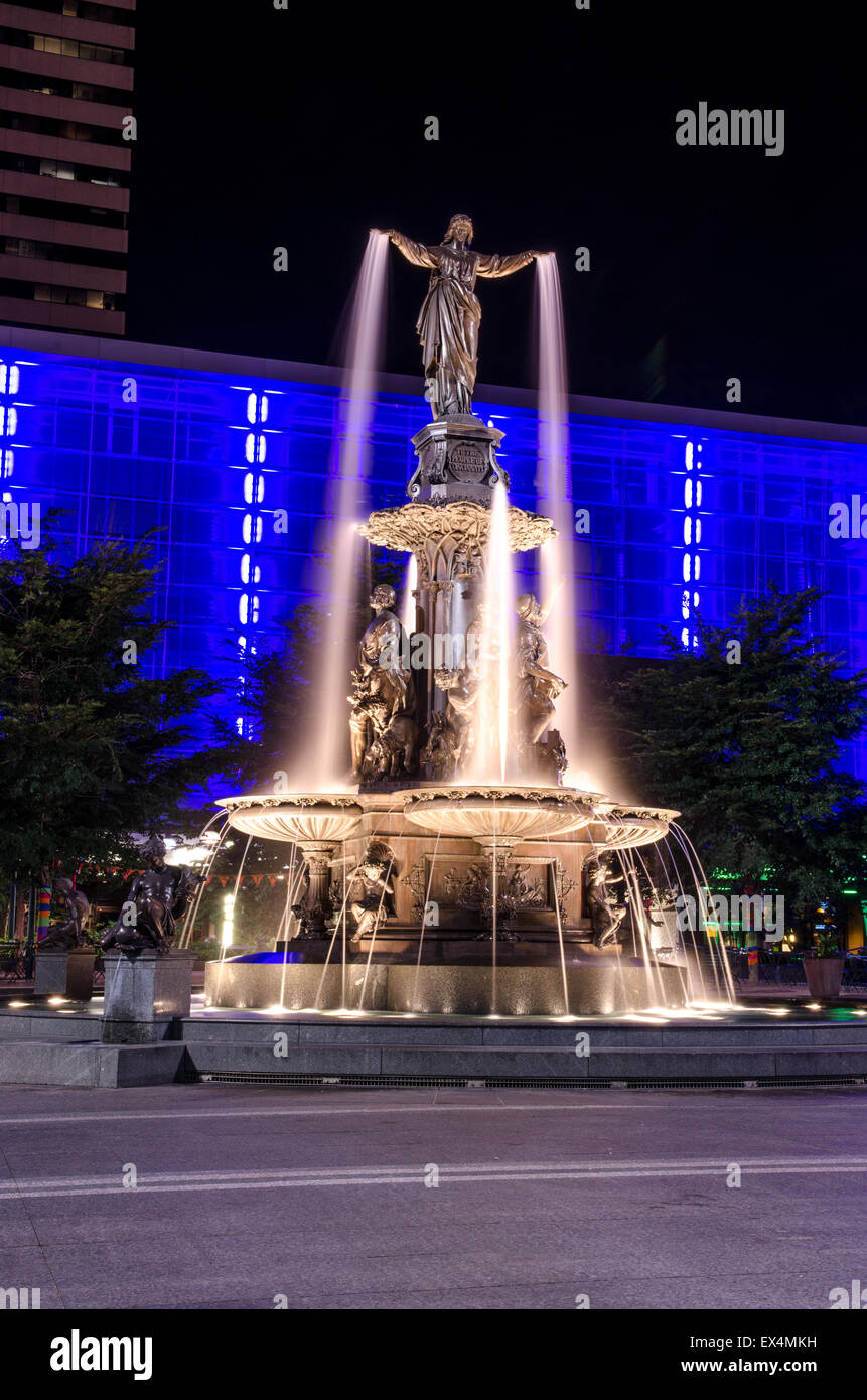 Fountain Square, Cincinnati at night showing The Lady at night Stock ...