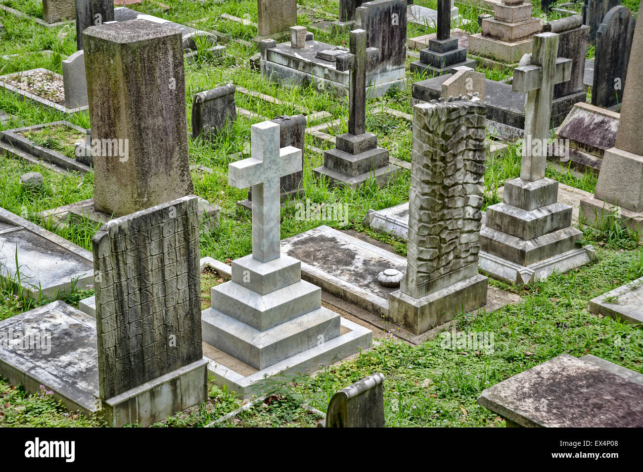 Cemetery in Hong Kong, China Stock Photo - Alamy