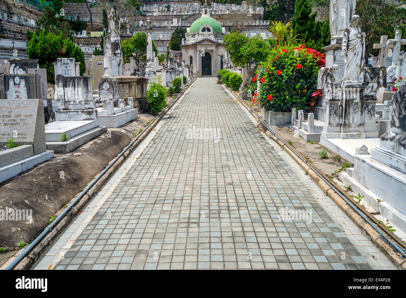 St michaels cemetery hi-res stock photography and images - Alamy