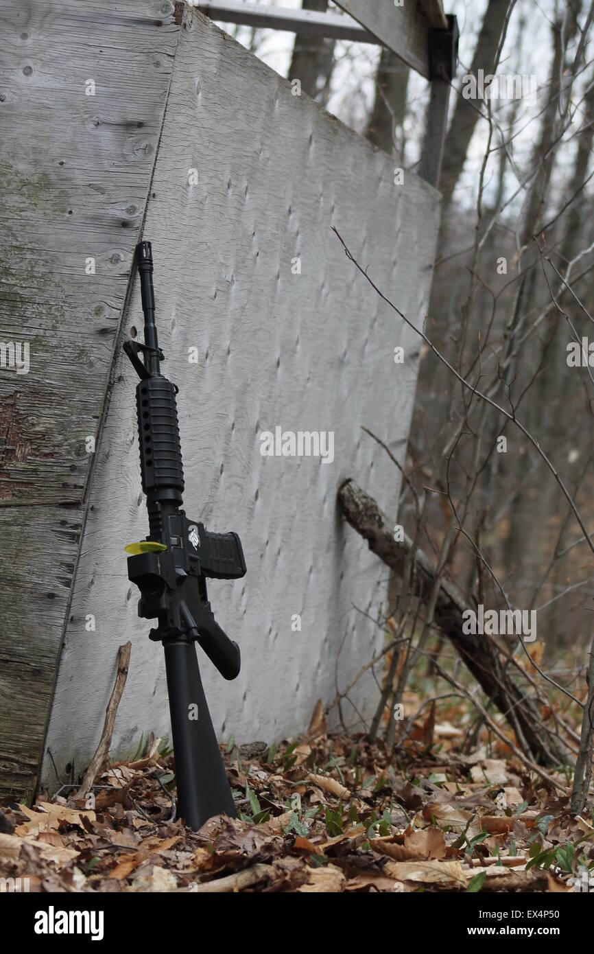 Leaning boards hi-res stock photography and images - Alamy