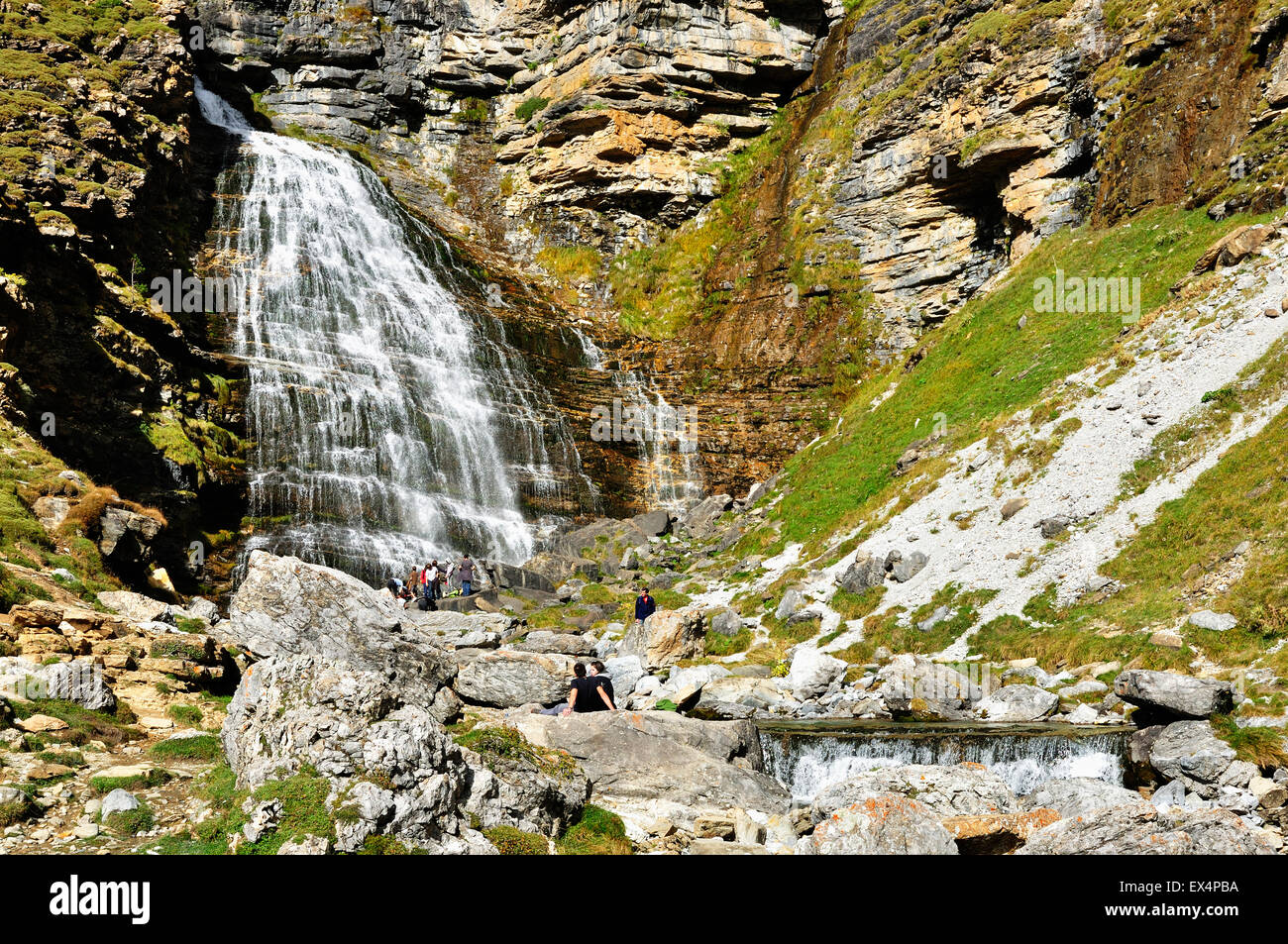 Cascada Cola de Caballo, waterfall under Monte Perdido at Ordesa Valley ...