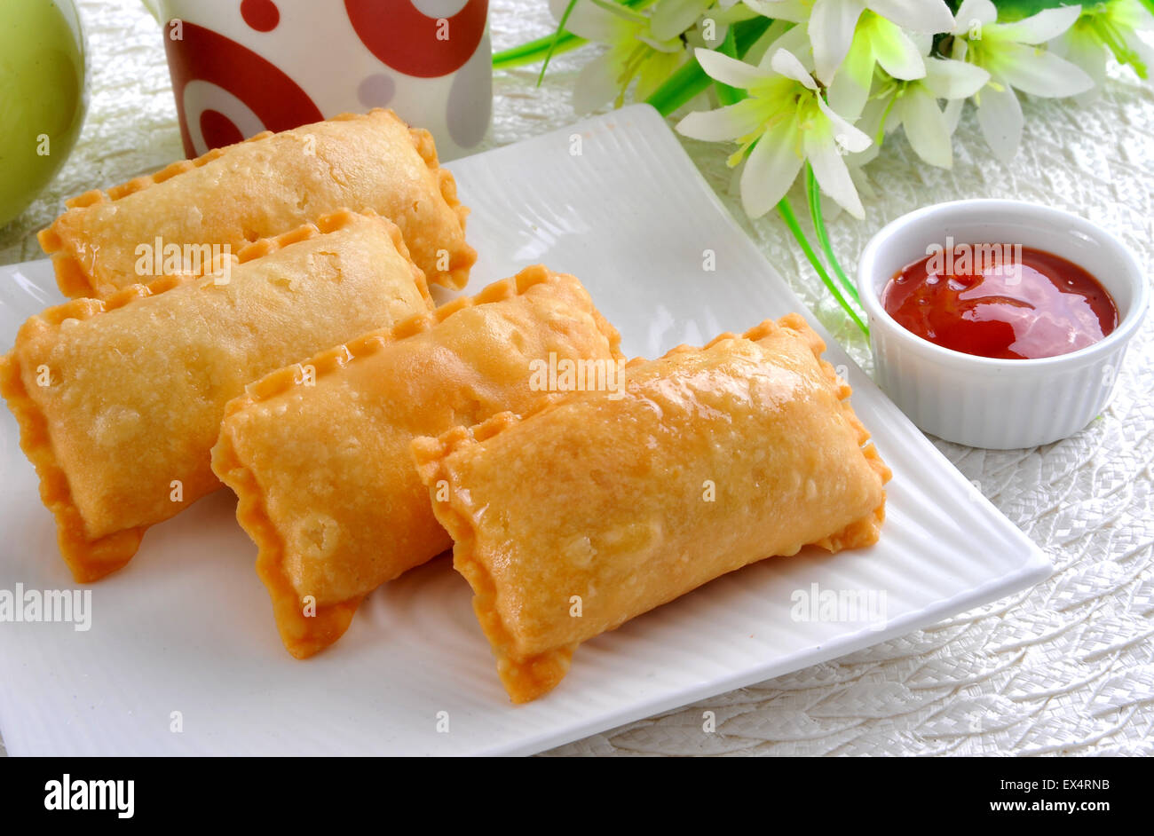 Chinese samosa hi-res stock photography and images - Alamy