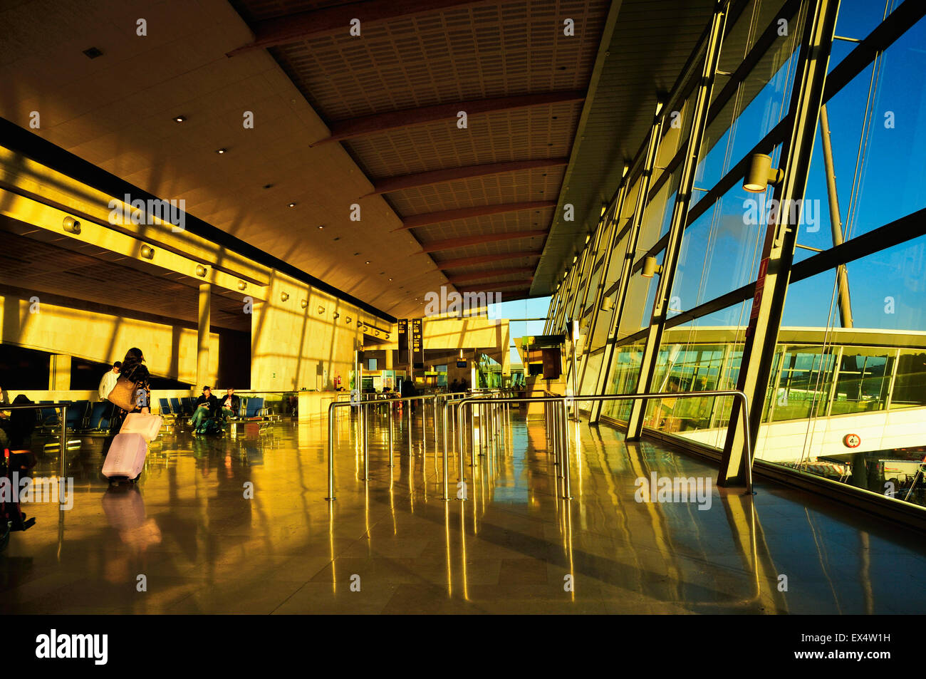 Tfs airport hi-res stock photography and images - Alamy