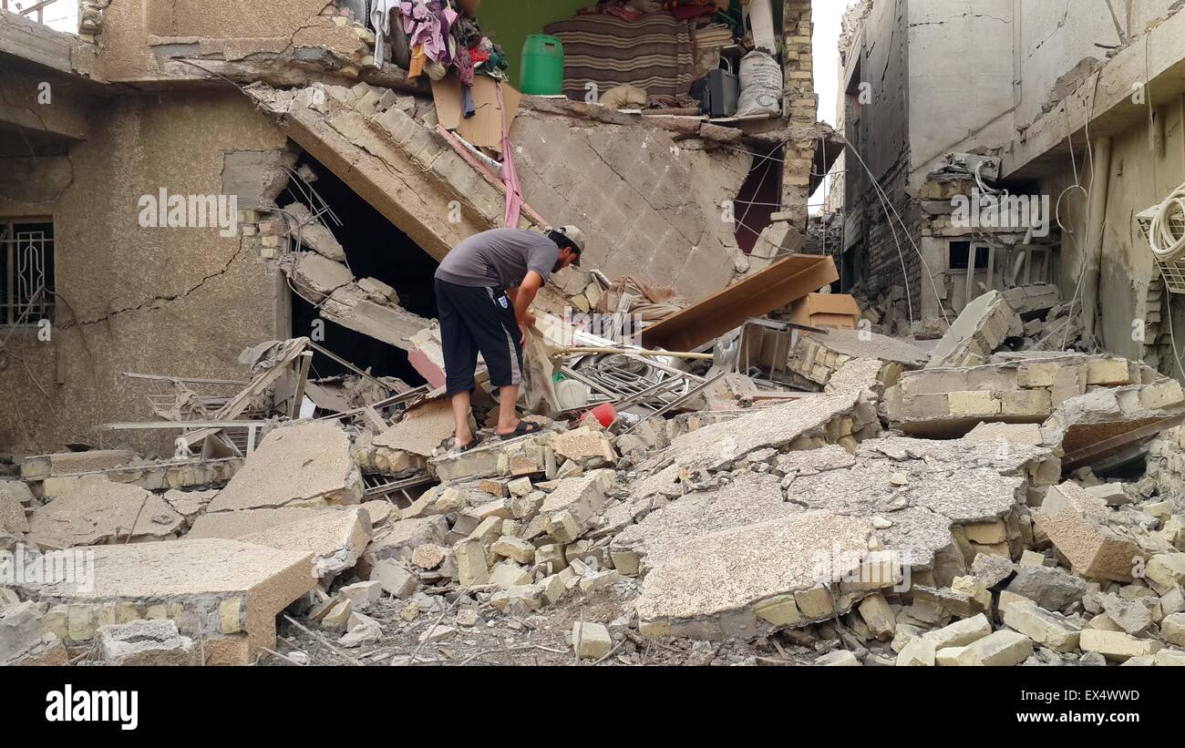 Fallujah building islamic state hi-res stock photography and images - Alamy