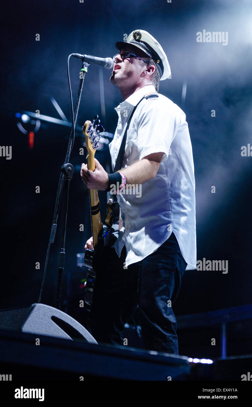 Comedy rock hi-res stock photography and images - Alamy