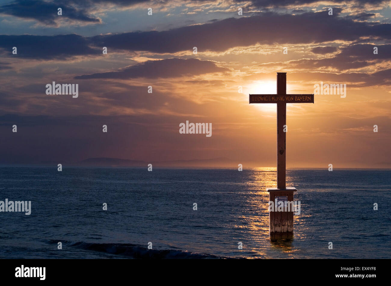 King Ludwig II memorial cross in Lake Starnberg, Berg, Upper Bavaria ...