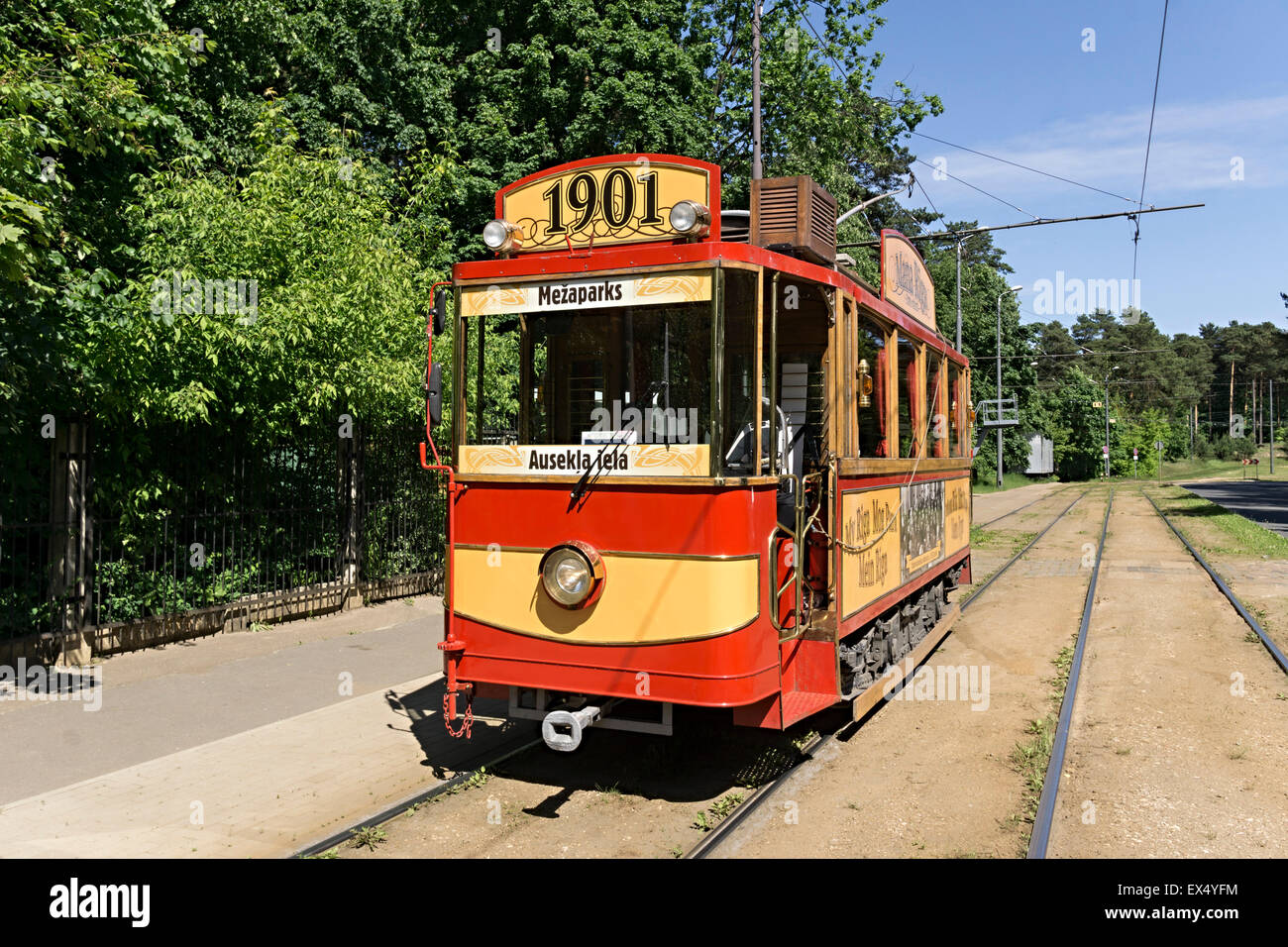 Train terminus hi-res stock photography and images - Alamy