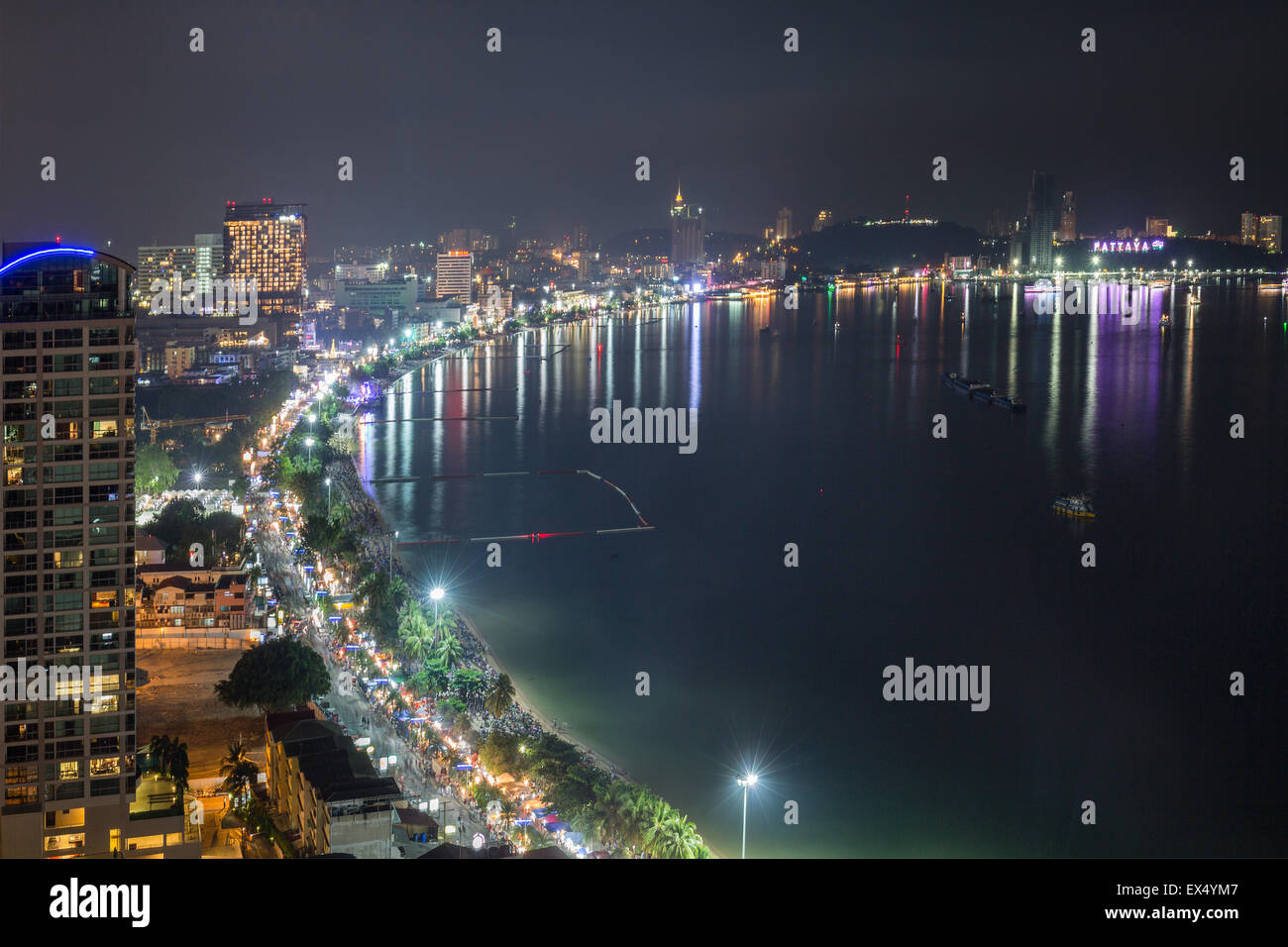 Cityscape at night, Beach Road, Pattaya Bay, Pattaya, Chon Buri Stock ...