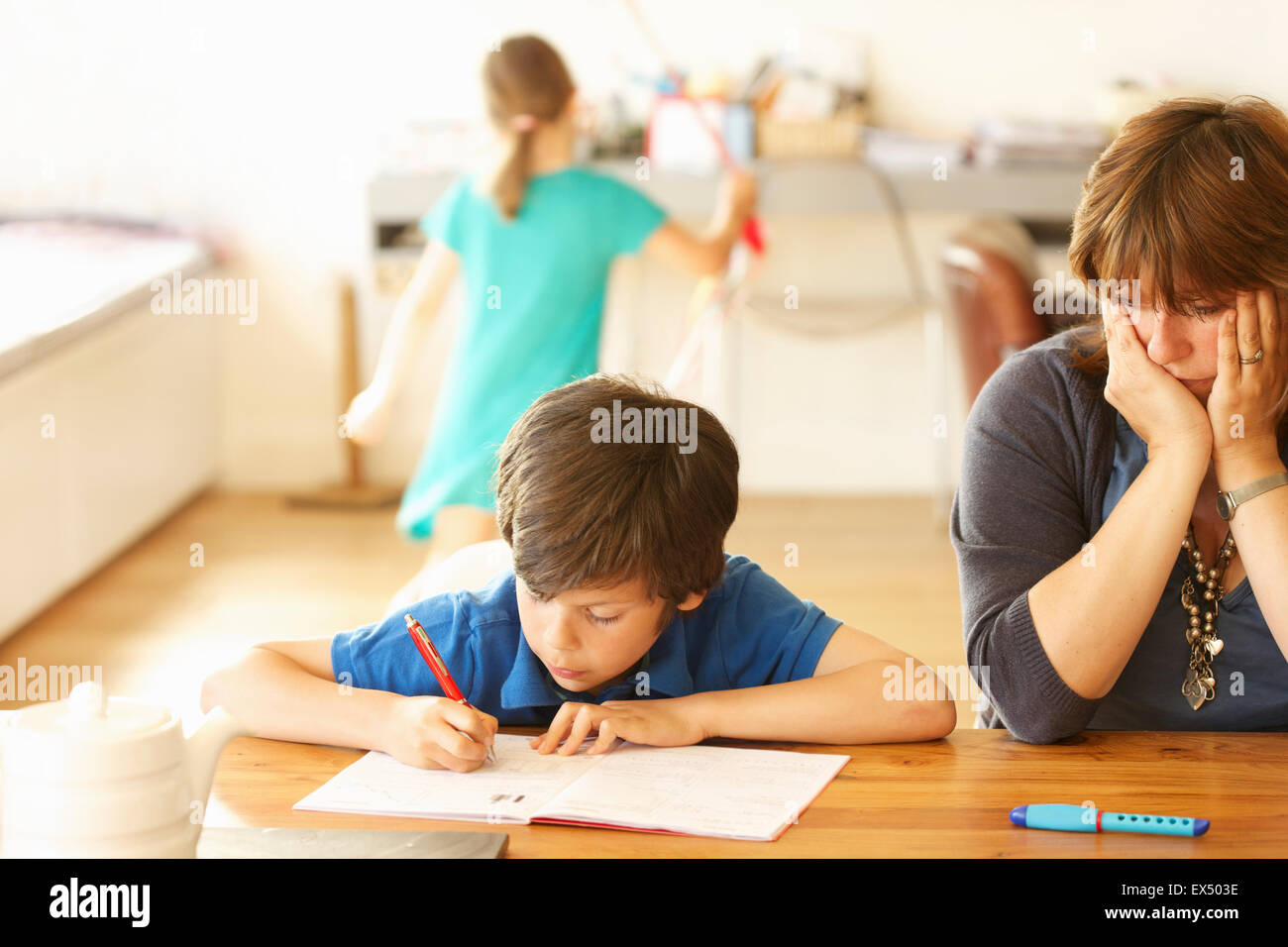 Sibling homework hi-res stock photography and images - Alamy