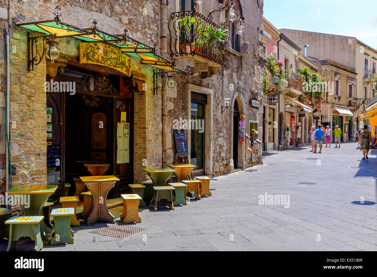Cafe on Corso Umberto, Taormina, Sicily, Italy Stock Photo - Alamy