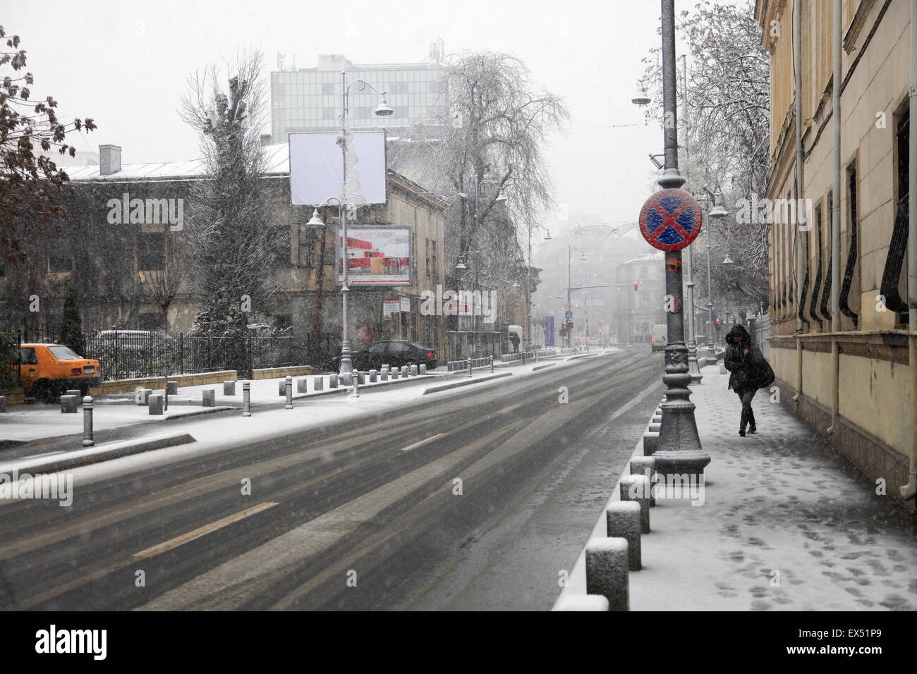 Bucharest pedestrian hi-res stock photography and images - Alamy