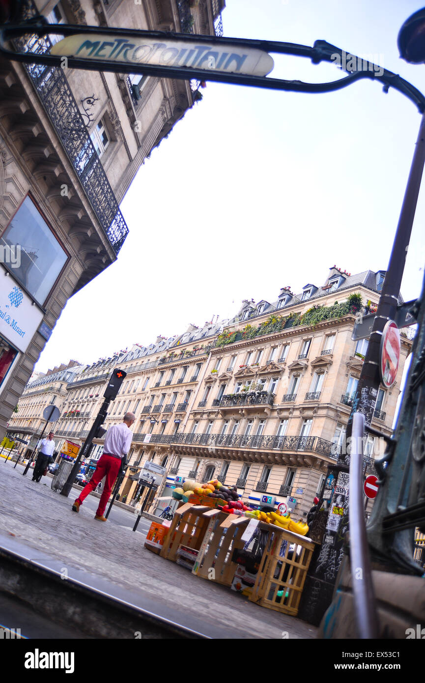 Paris metro, paris underground, metro, underground Stock Photo - Alamy