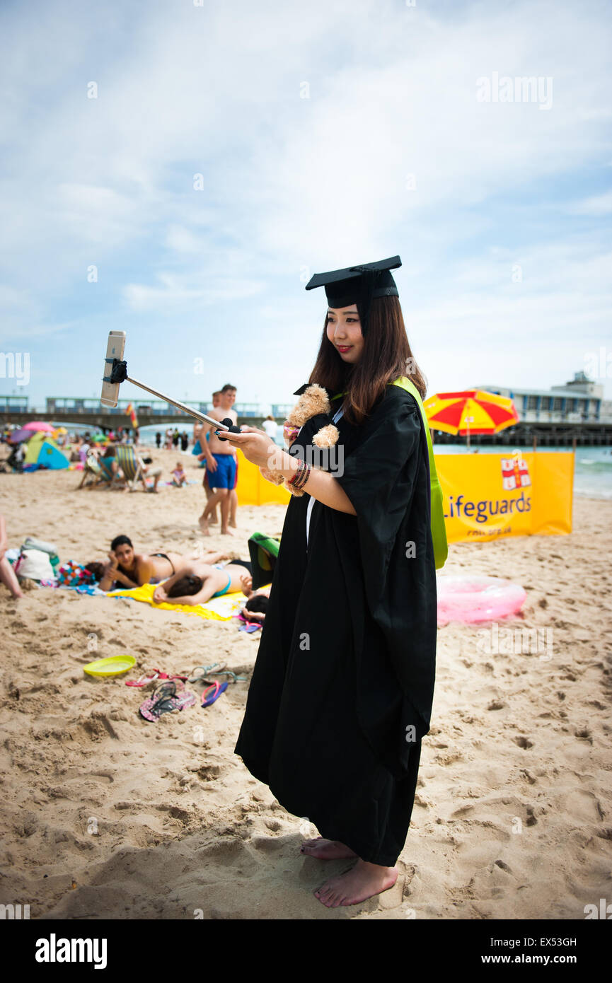 Student graduations hi-res stock photography and images - Alamy