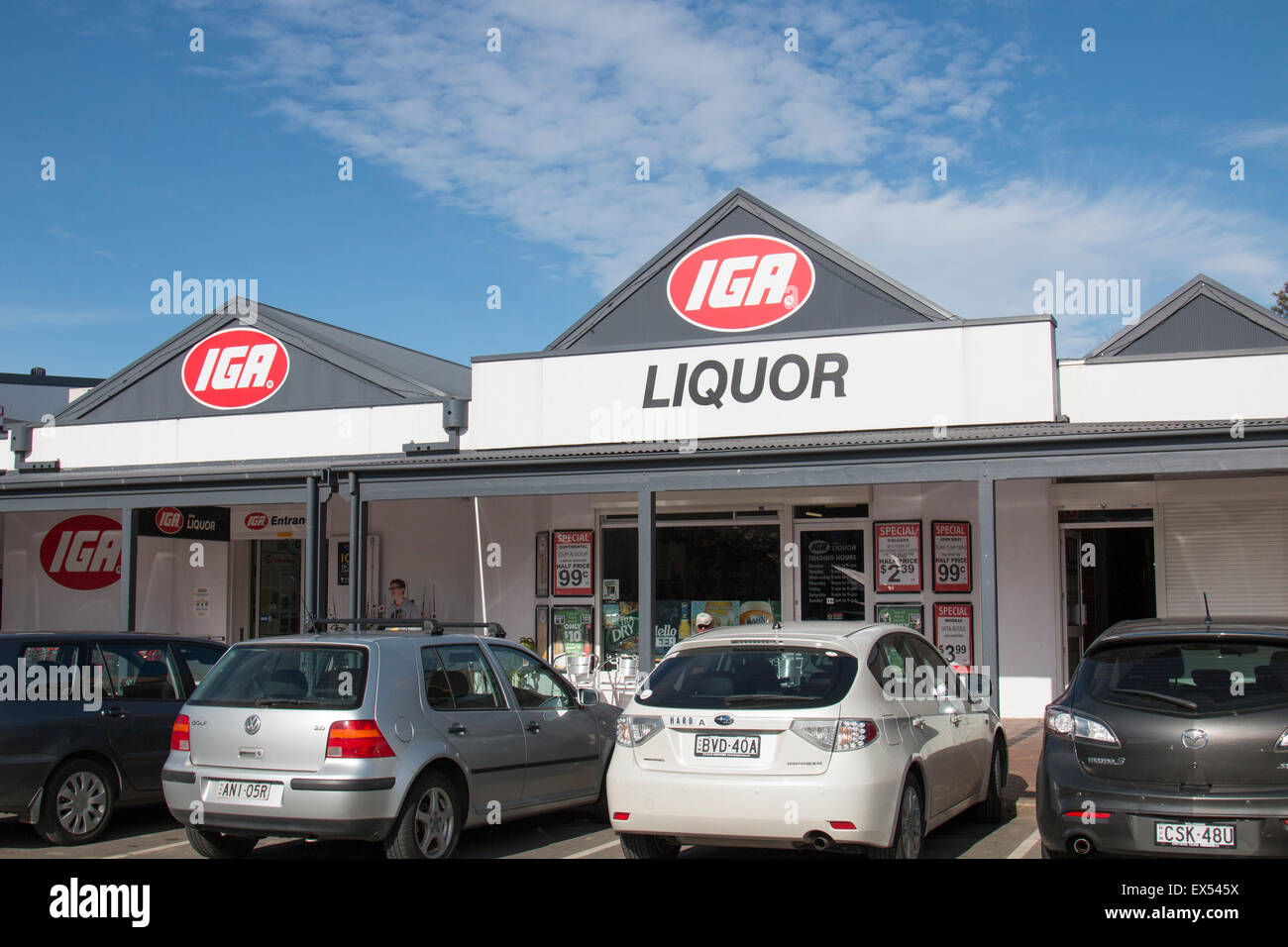 IGA supermarket and liquor store in the town of Berry,new south wales ...