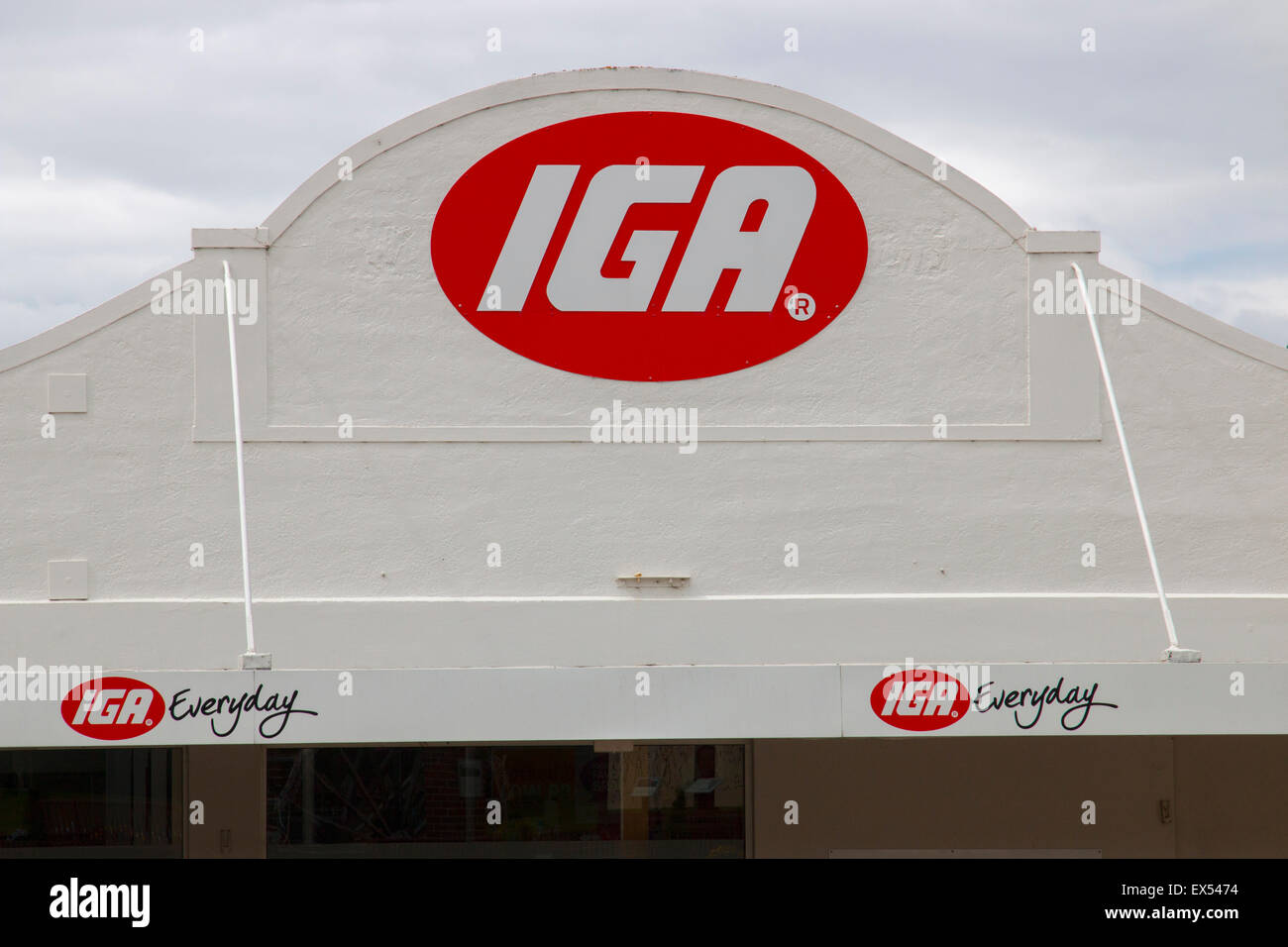 Iga supermarket hi-res stock photography and images - Alamy