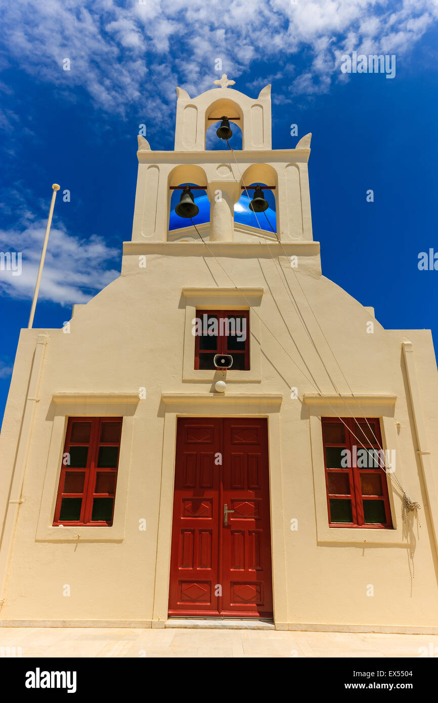 Traditional Greek Cyclades architecture style in Oia, a small town at ...