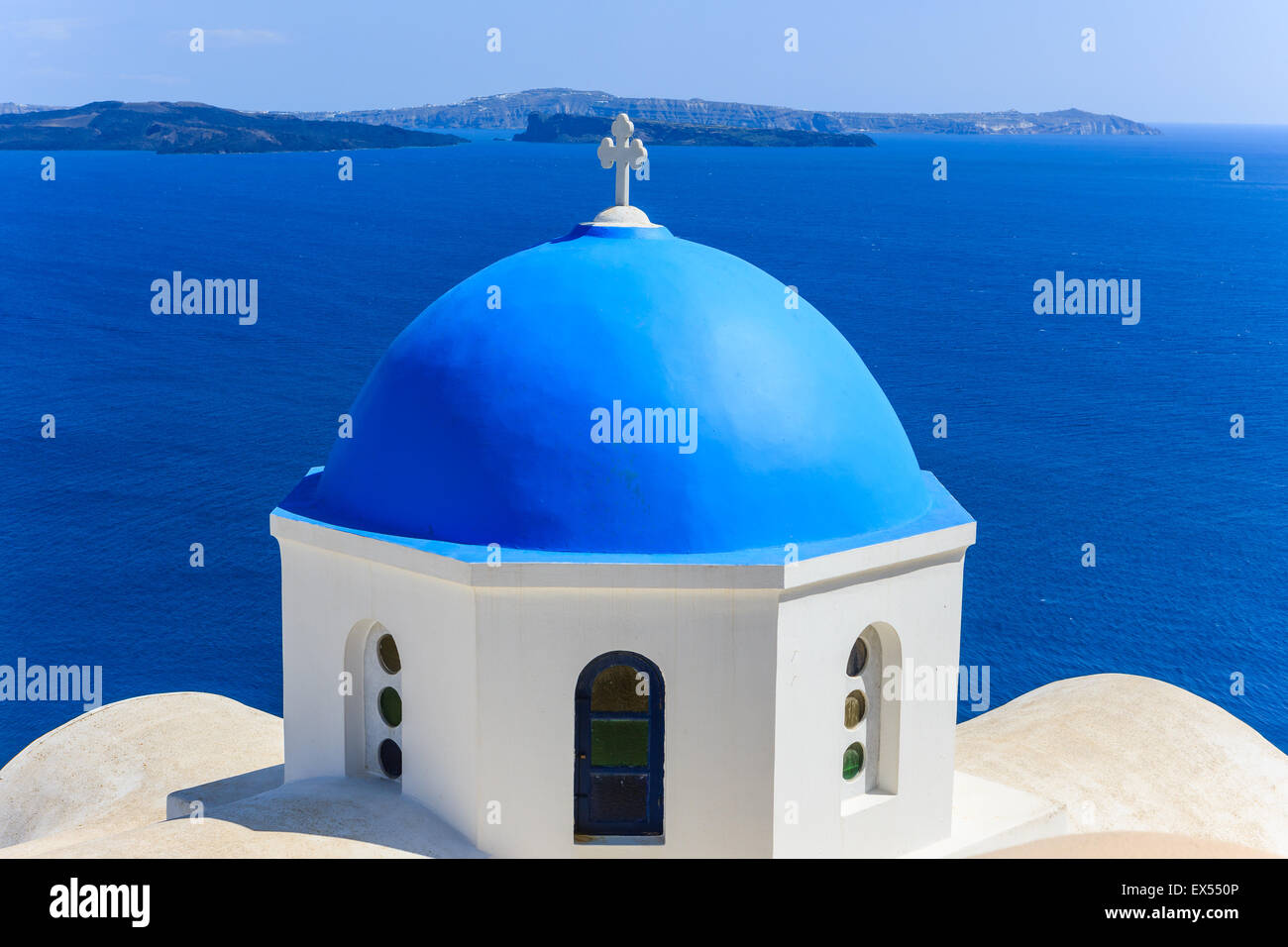 Traditional Greek Cyclades architecture style in Oia, a small town at ...