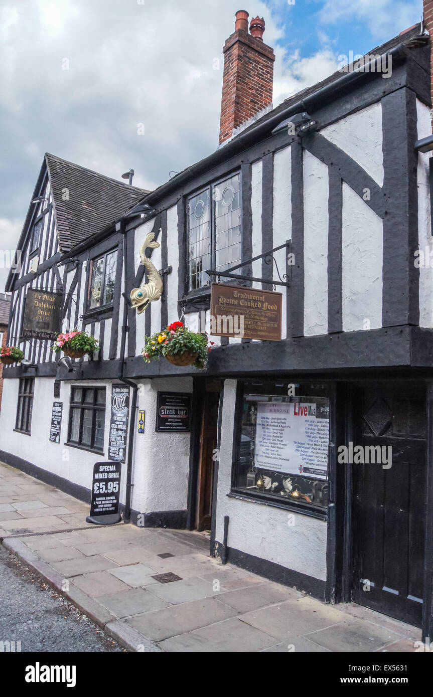 Dolphin restaurant hi-res stock photography and images - Alamy