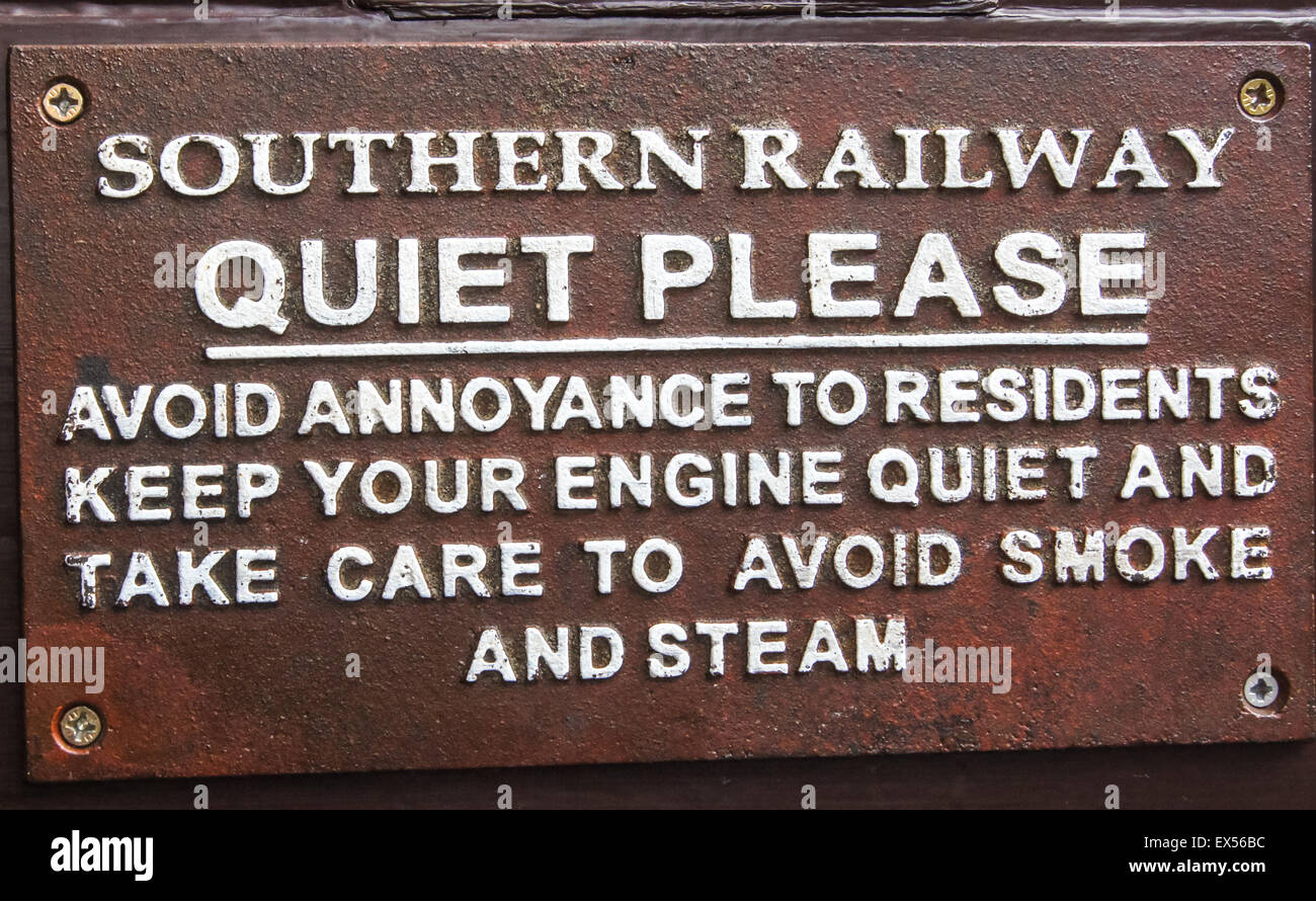 Pub sign railway hi-res stock photography and images - Alamy