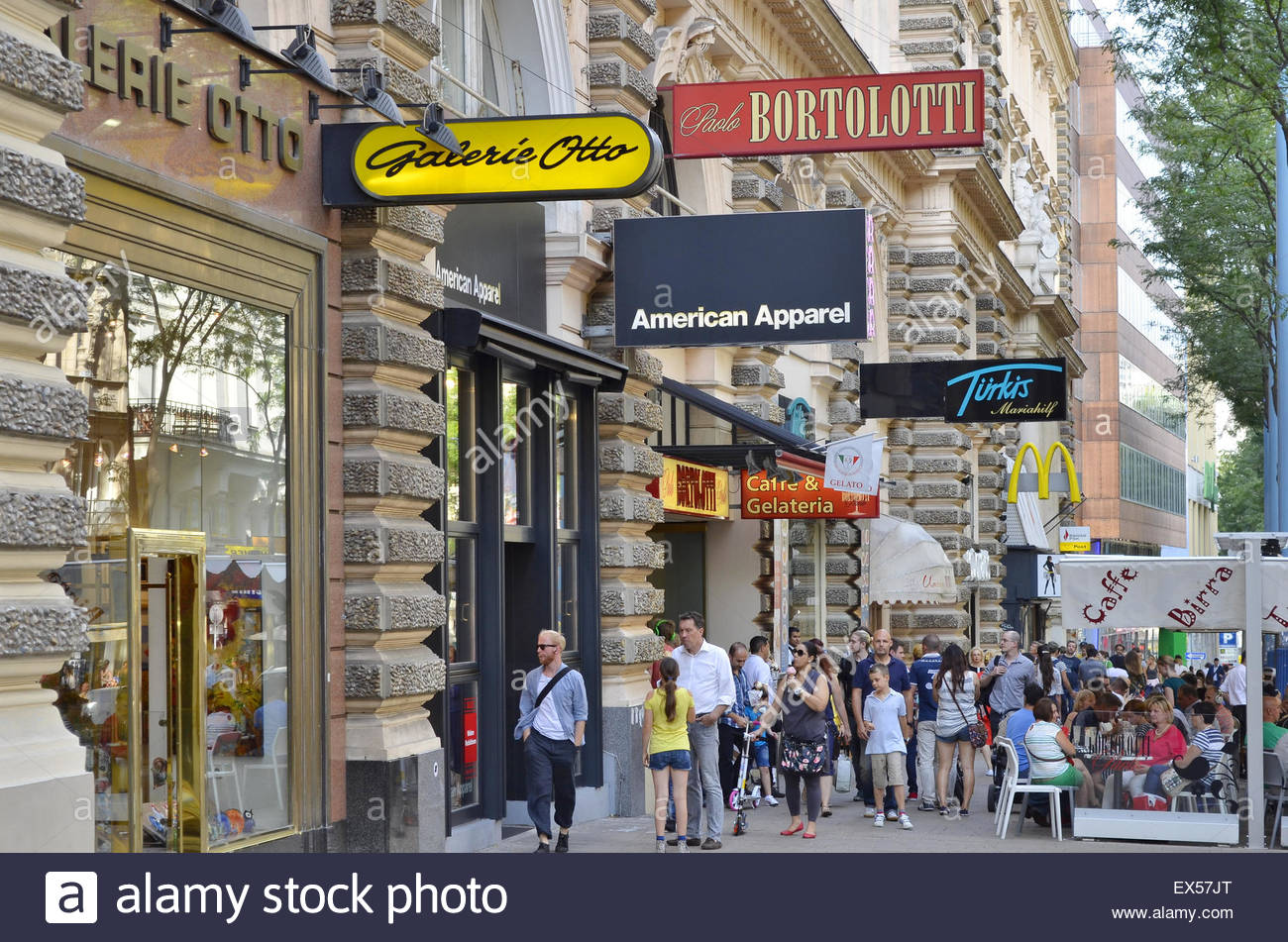 Austria Vienna Mariahilfer Strasse Shopping Stock Photos & Austria ...