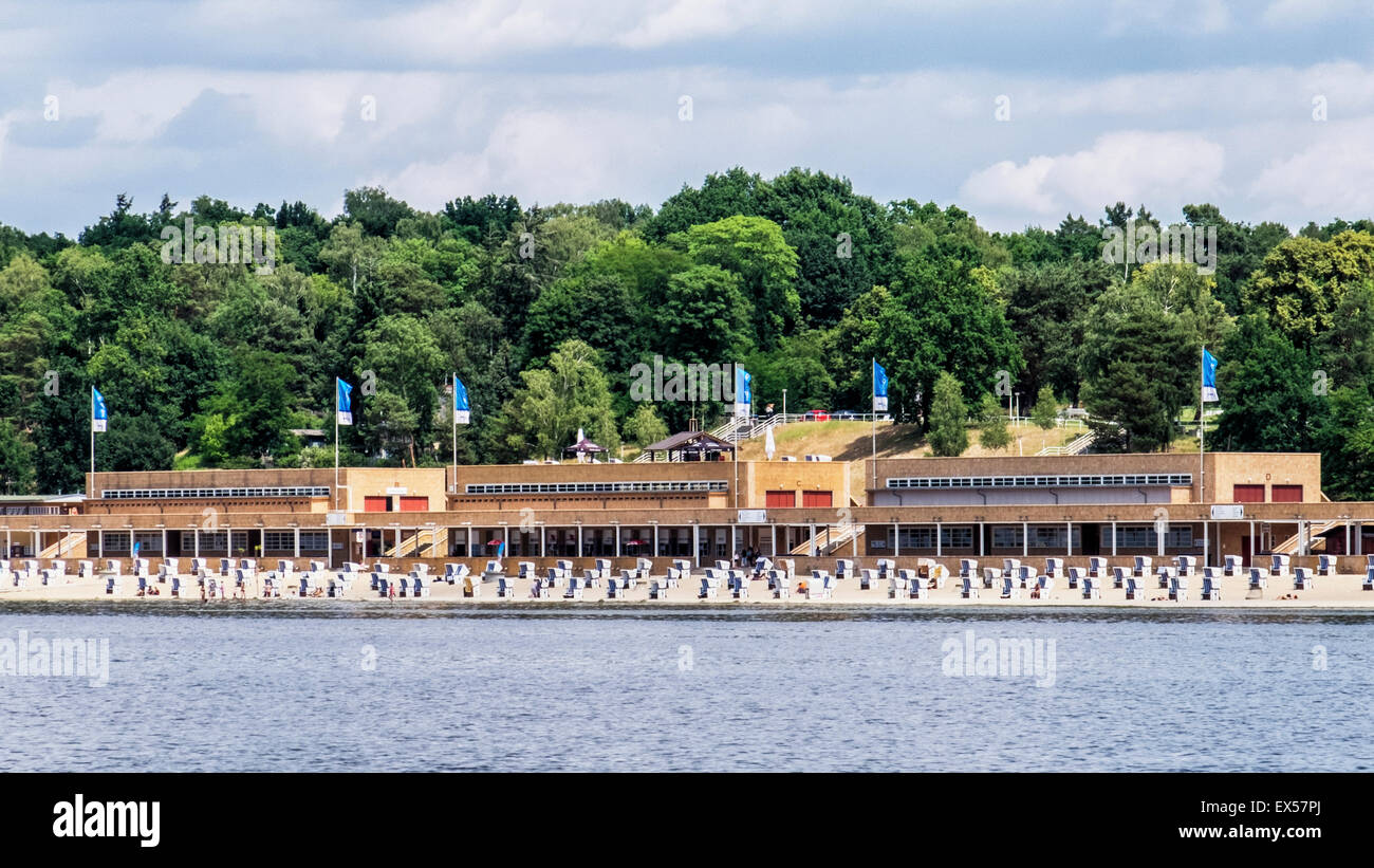 Berlin Wannsee beach and beach chairs on the Havel - open air swimming ...