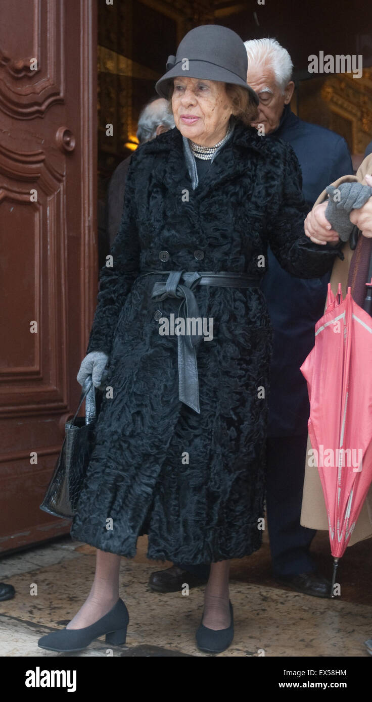 Maria Barroso, Former Portuguese First Lady, Dead at 90 Stock Photo - Alamy