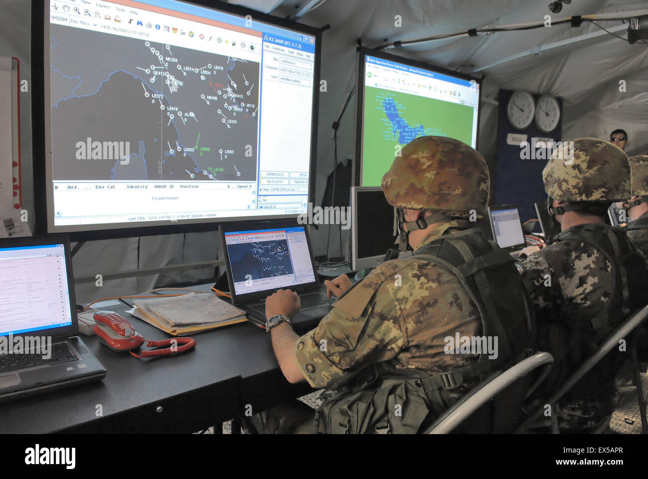 Command post of the future hi-res stock photography and images - Alamy