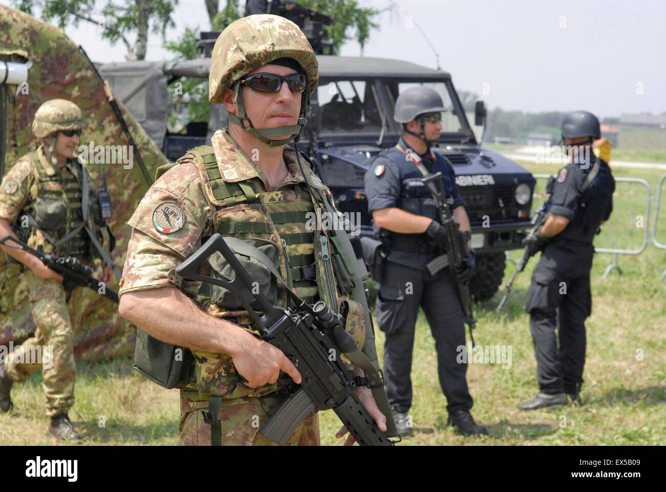 Nato joint force headquarters italian hi-res stock photography and ...