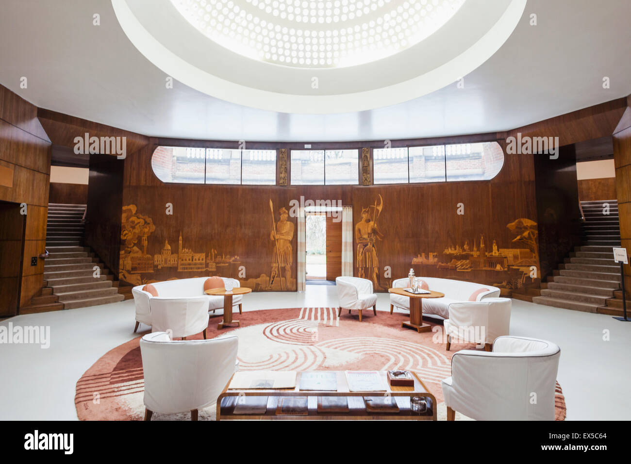 Great reception room hi-res stock photography and images - Alamy