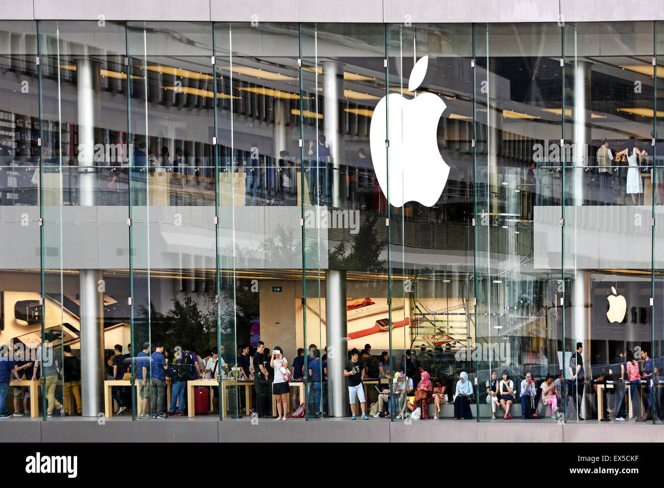 IFC Mall Apple Store Hong Kong ( International Finance Centre 8 Finance ...