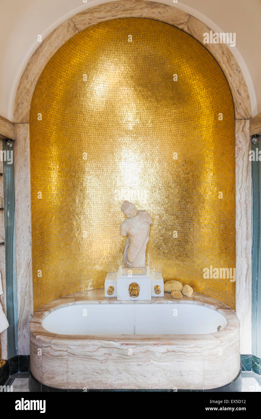 Virginia courtauld's bathroom hi-res stock photography and images - Alamy