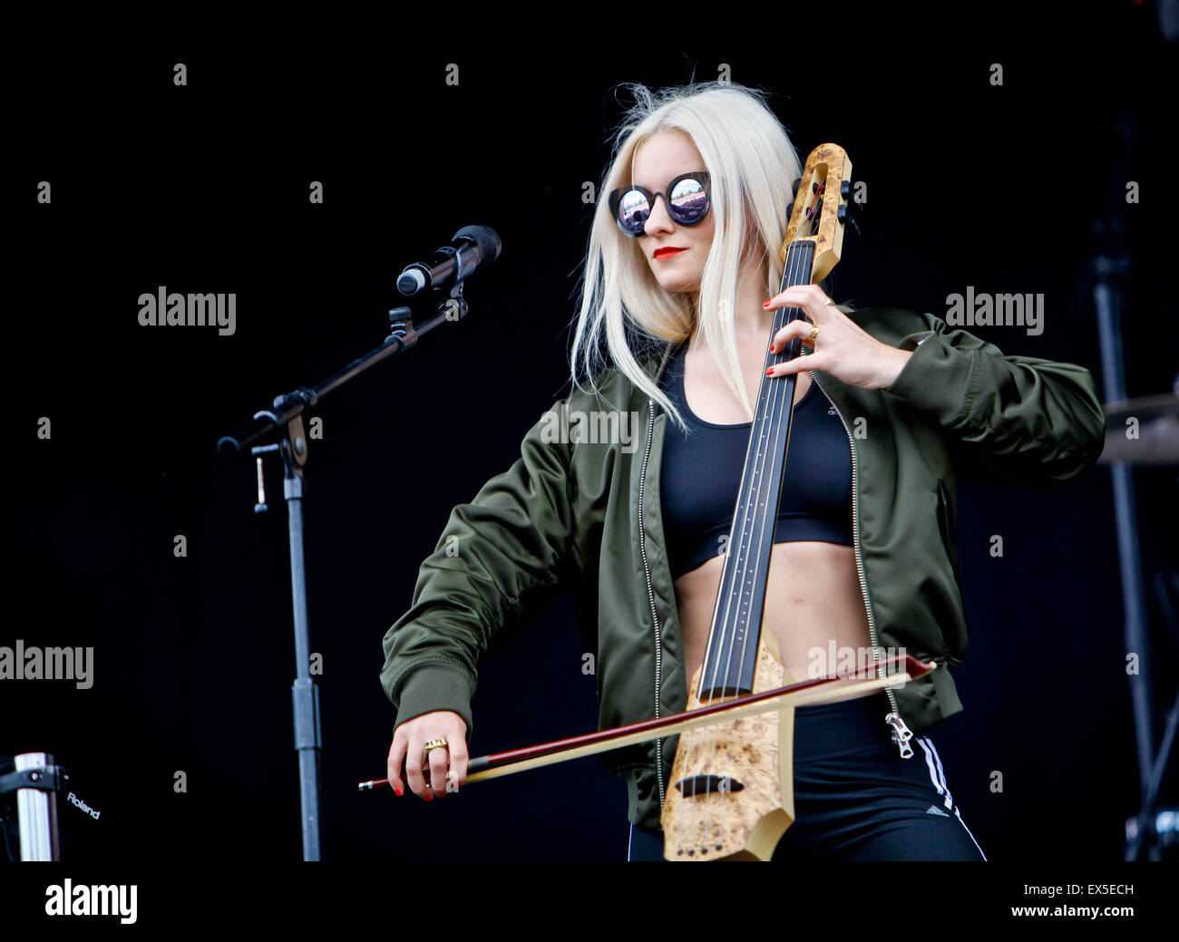 London, UK. Clean Bandit ( Jack Patterson, Luke Patterson, Grace Chatto ...