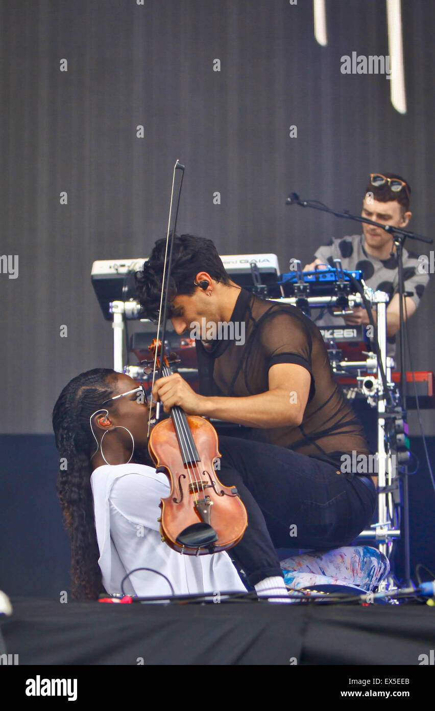 London, UK. Clean Bandit ( Jack Patterson, Luke Patterson, Grace Chatto ...
