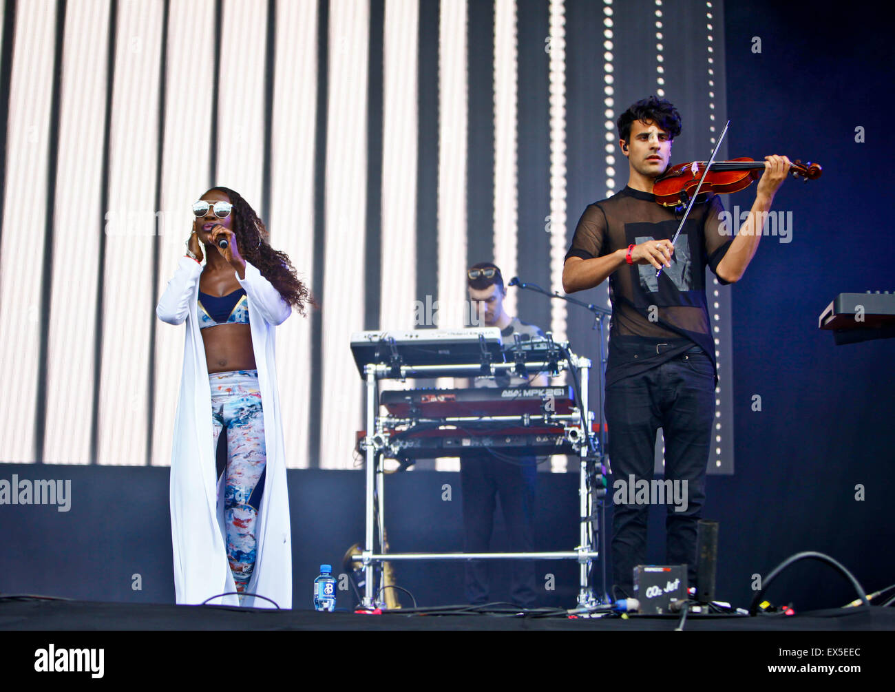 London, UK. Clean Bandit ( Jack Patterson, Luke Patterson, Grace Chatto ...