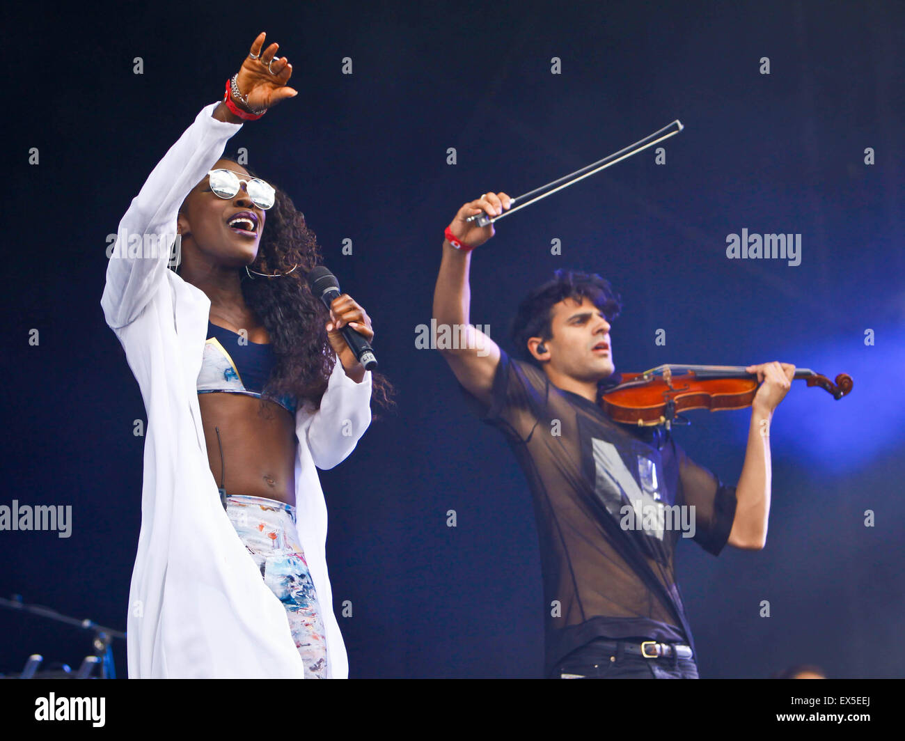 London, UK. Clean Bandit ( Jack Patterson, Luke Patterson, Grace Chatto ...