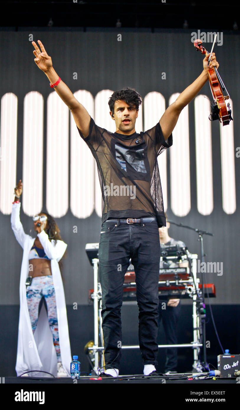 London, UK. Clean Bandit ( Jack Patterson, Luke Patterson, Grace Chatto ...