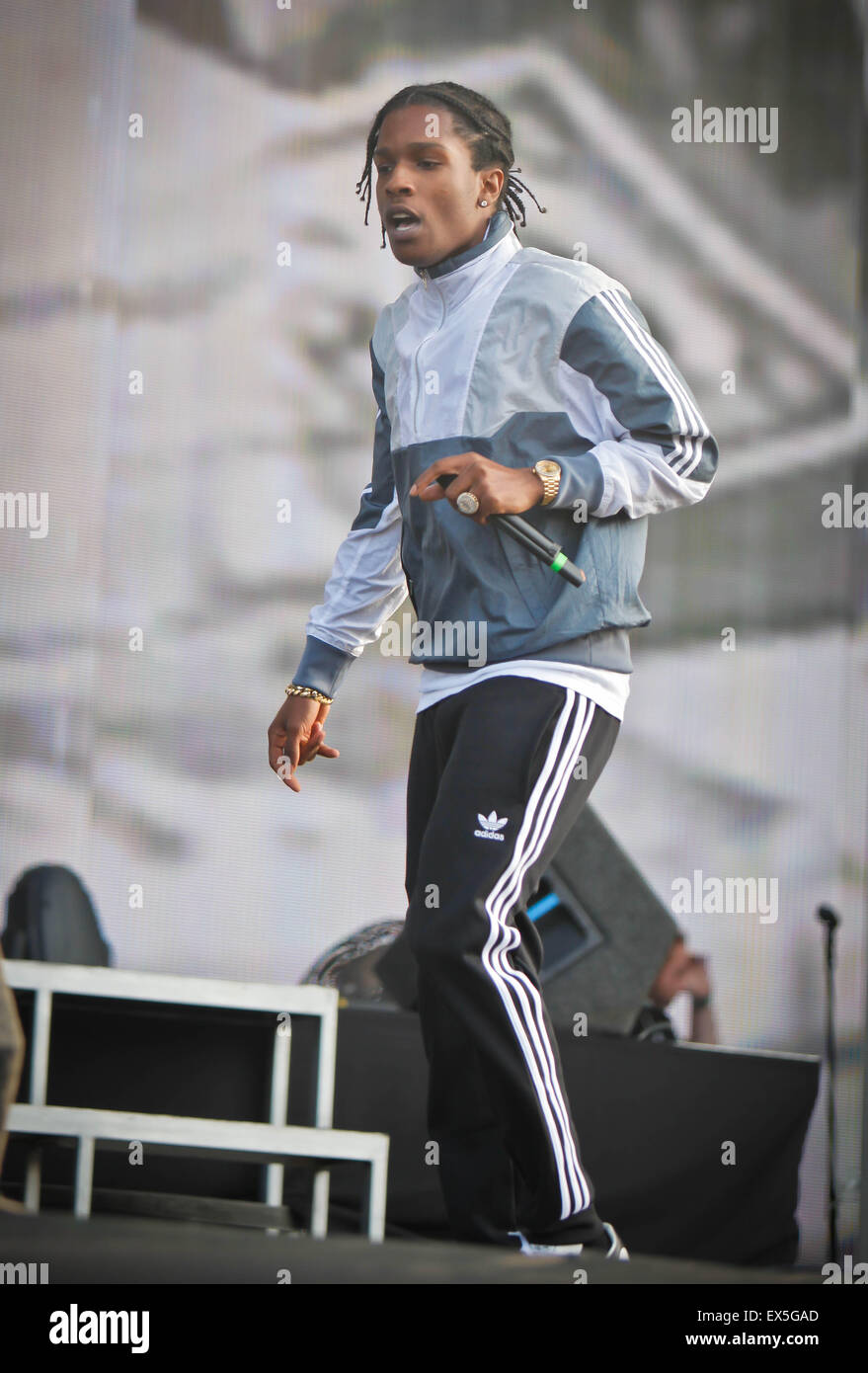Asap rocky wireless hi-res stock photography and images - Alamy