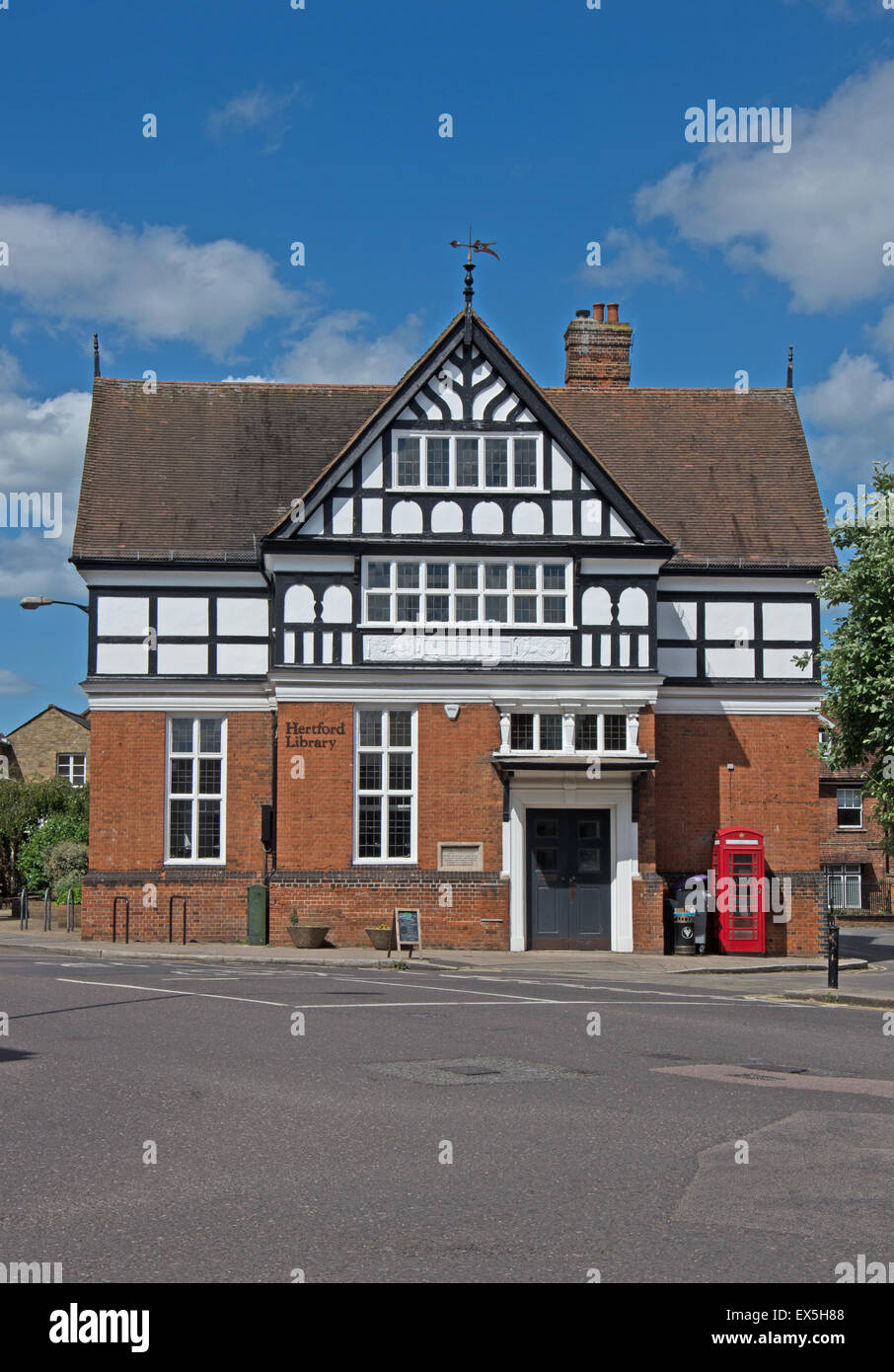 Hertford Library Hertfordshire Stock Photo - Alamy