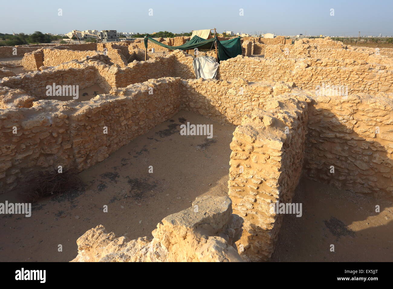 The Dilmun era Saar Settlement, Saar, Kingdom of Bahrain Stock Photo ...
