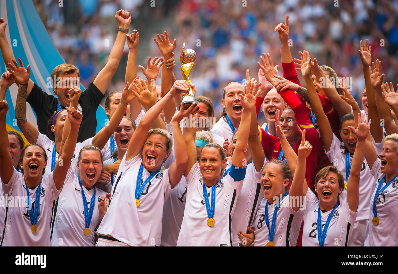 Vancouver, Canada. 5th July, 2015. United States players celebrate ...