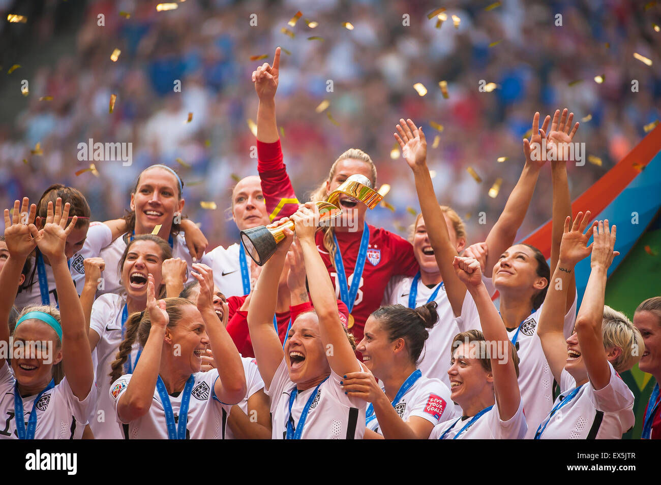Athlete Receiving Medal High Resolution Stock Photography and Images ...