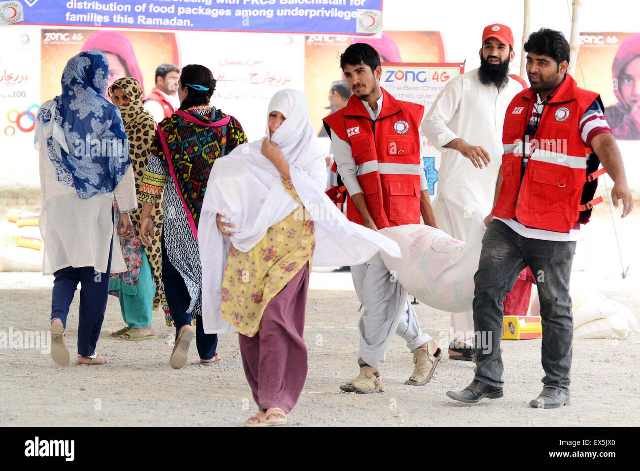 Red crescent relief goods hi-res stock photography and images - Alamy