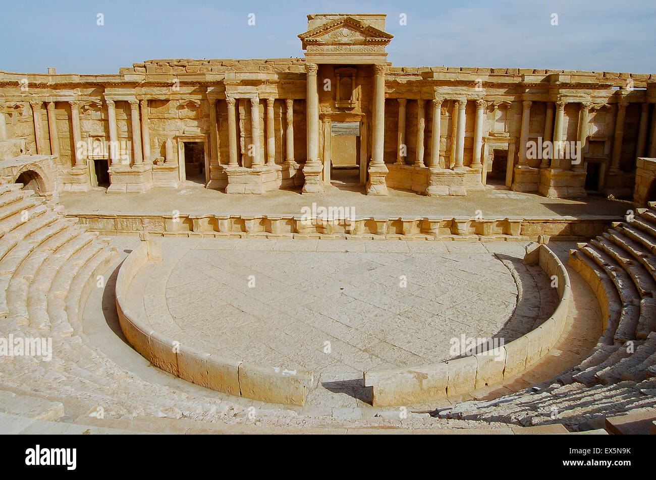 Palmyra hi-res stock photography and images - Alamy