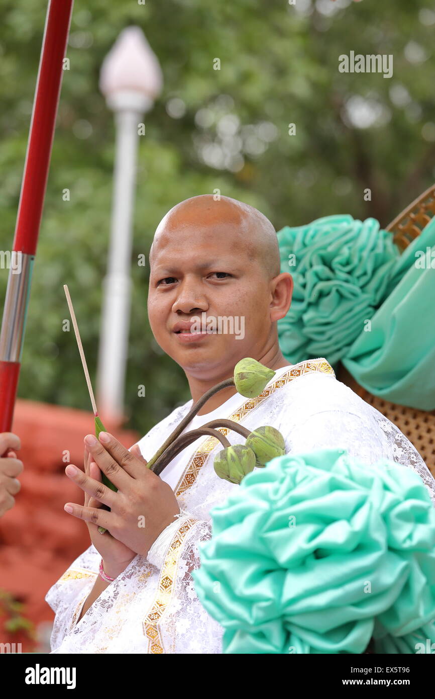 the ordination ceremony that change the Thai young men to be the new ...