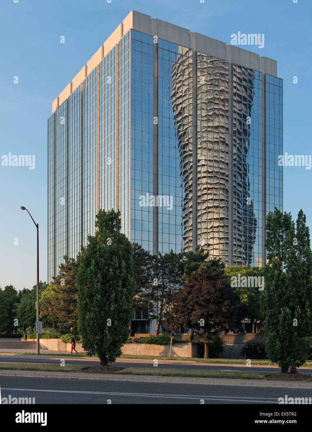 Absolute World Towers, aka marilyn monroe towers in Mississauga ...