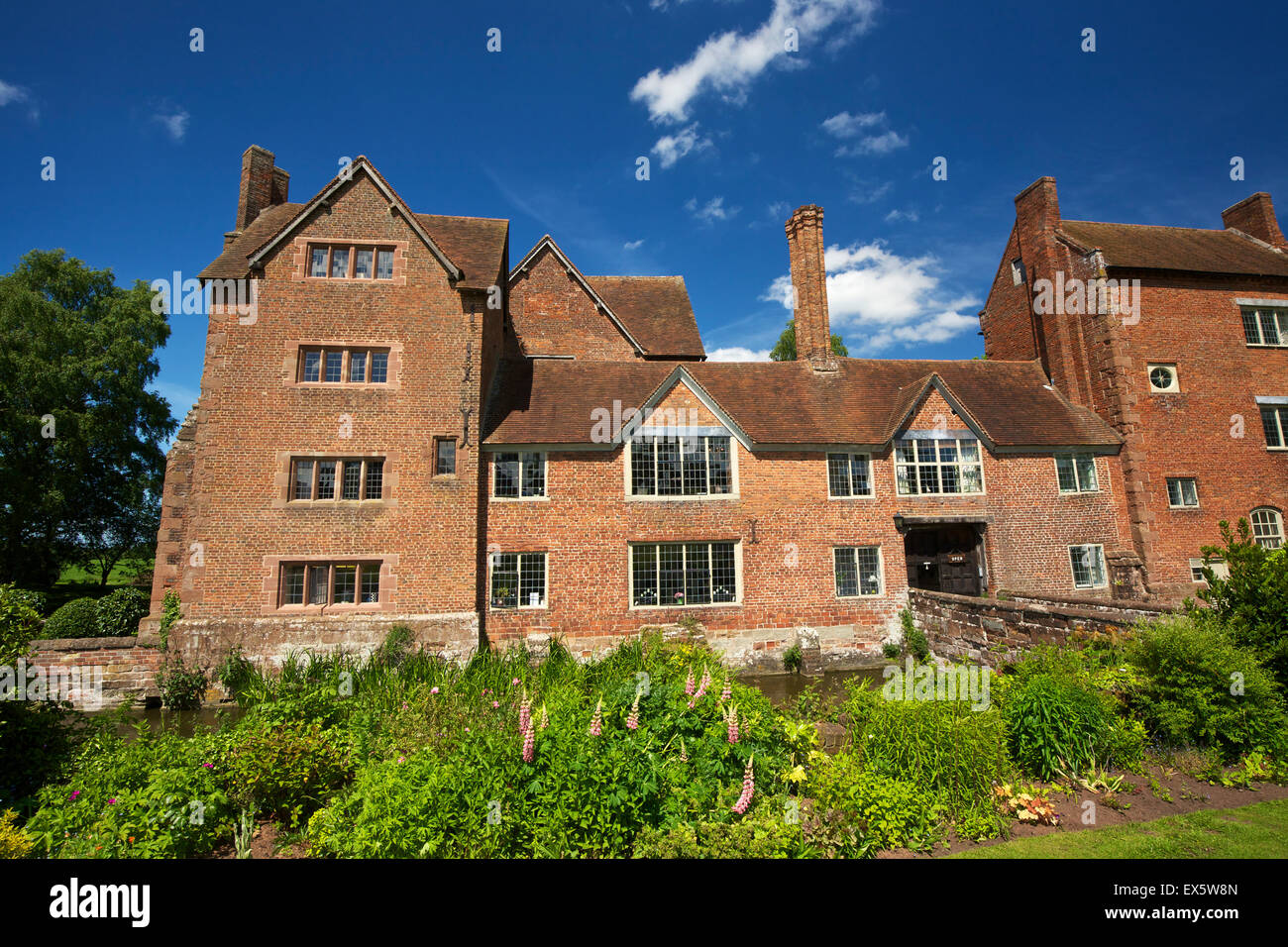 Harvington Hall Stock Photos & Harvington Hall Stock Images - Alamy