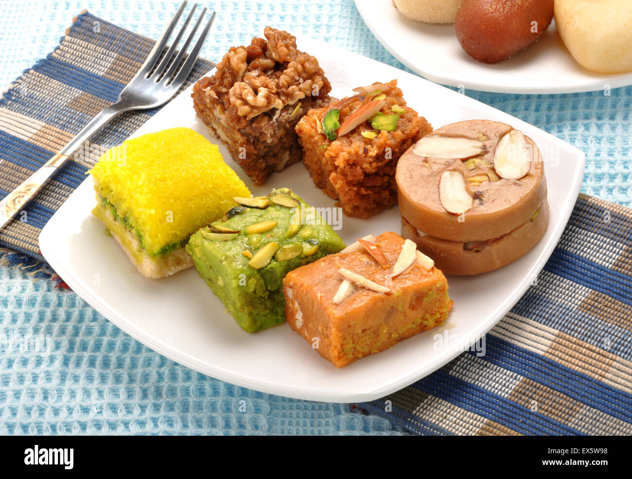 Pistachio halwa hi-res stock photography and images - Alamy